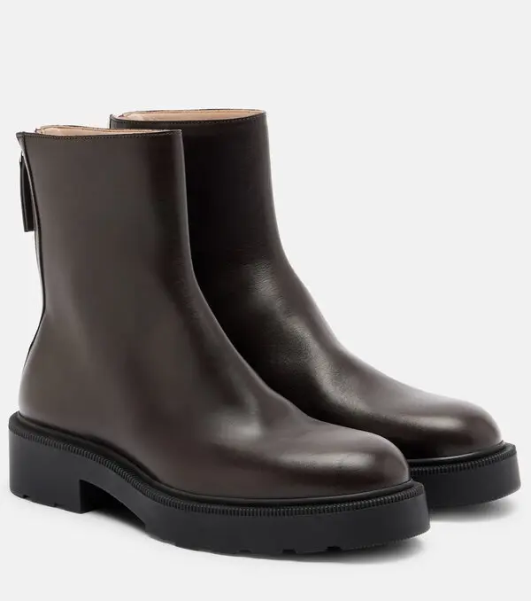 THE ROW Nobilis Leather Ankle Boots - Black