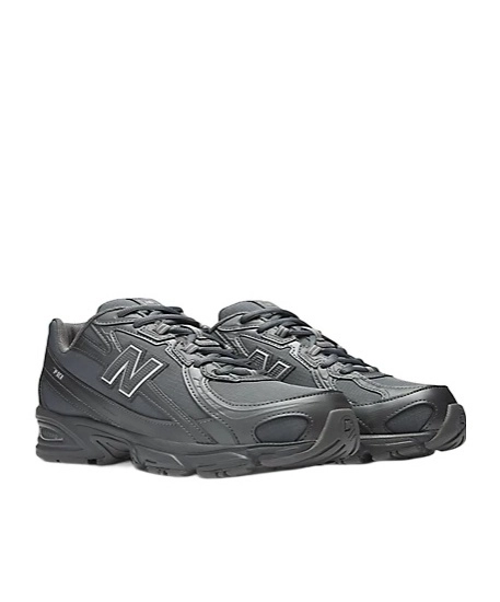 NEW BALANCE 740 Lace-up Sneakers - Black