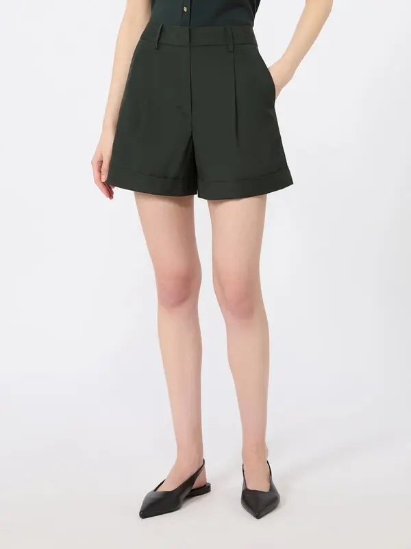 Max Mara Ubino" Pleated Front Cuffed Hem Shorts