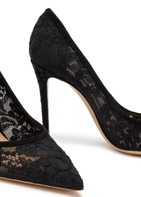 GIANVITO ROSSI Claudia 110 Lace Pumps - Black