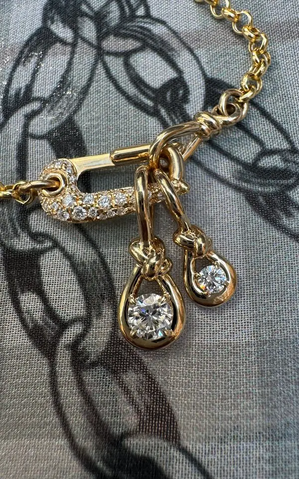 VICE VERSA 14k Yellow Mini Boa Charm