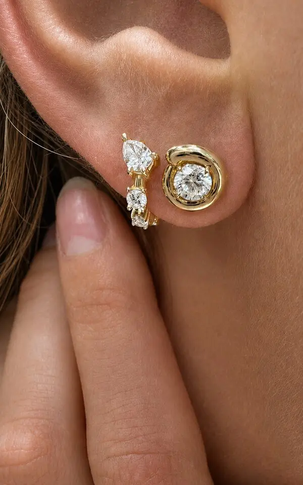 VICE VERSA 14k Yellow Diamond Stud Earrings