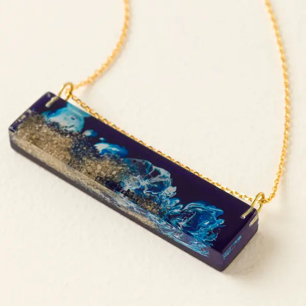 UNCOMMON GOODS Find Me In The Ocean Necklace - Multi