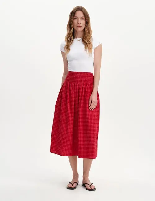 FINERY LONDON Vanessa Gingham Seersucker Midi Skirt - Pink