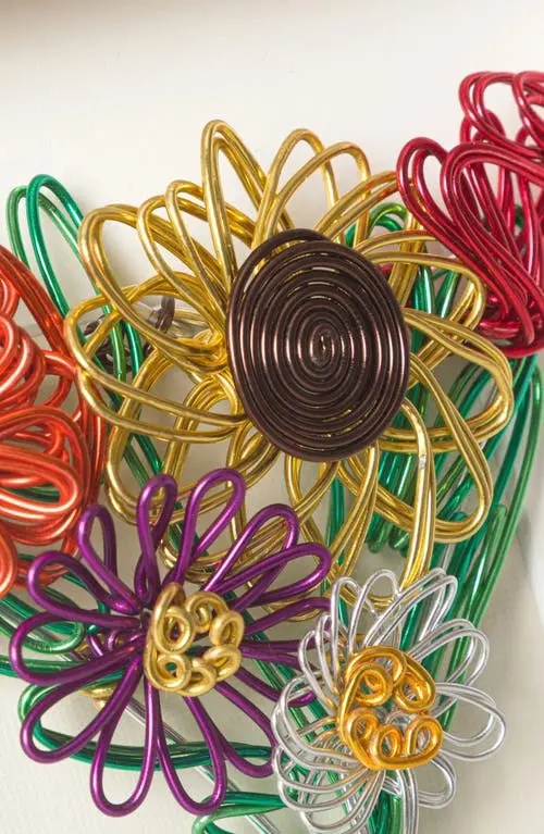 UNCOMMON GOODS Where Love Grows Framed Wire Bouquet