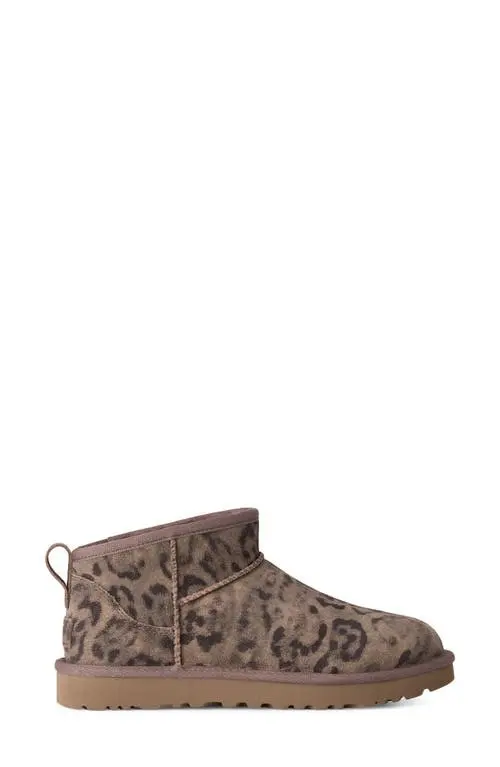 UGG Classic Ultra Mini Spotted Bootie - Chestnut