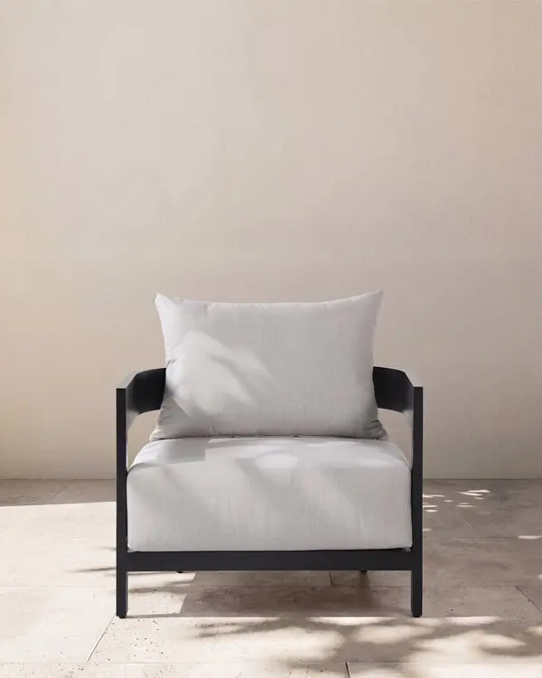 Quince Curved Powder-coated Aluminum Outdoor Lounge Chair - Dark Charcoal