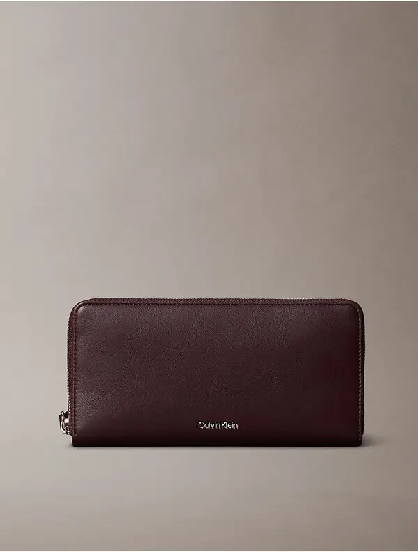 Calvin Klein Signature Logo Strap Zip Wallet - Fudge