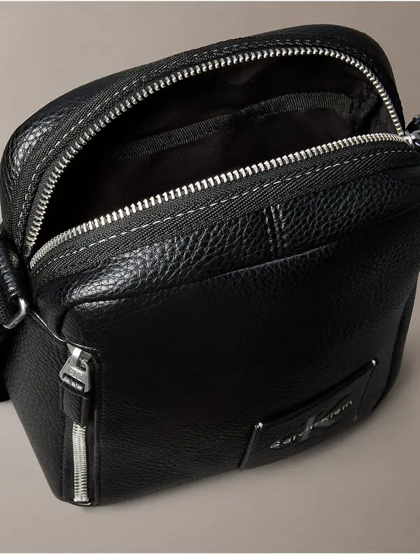 Calvin Klein Monologo Reporter Bag