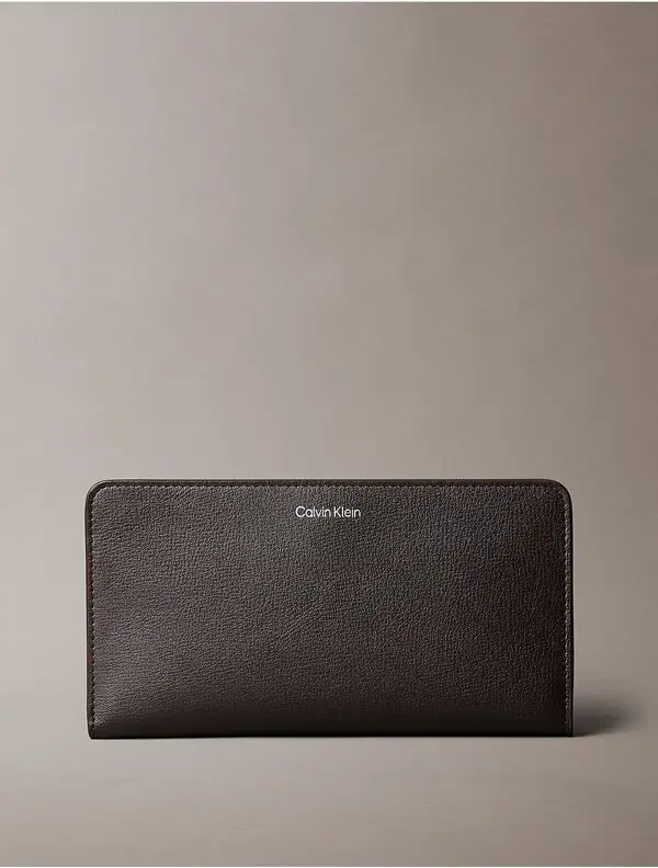 Calvin Klein Foil Logo Wallet - Delicioso