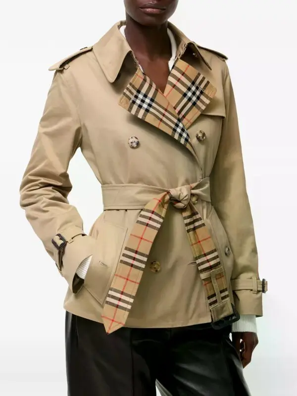 Burberry Lakefield Trench Coat