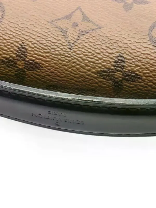 LOUIS VUITTON 2021-2026 Monogram Reverse Pochette Metis Satchel