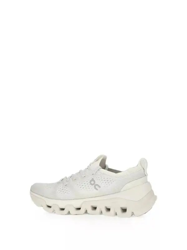 On X Tempo Sneakers
