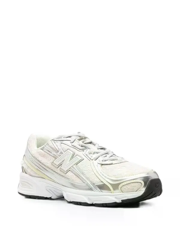 NEW BALANCE 740 Metallic Finish Sneakers - Neutrals