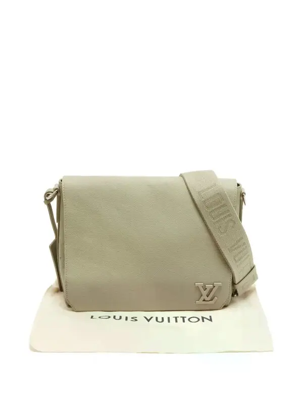 LOUIS VUITTON Takeoff Aerogram Messenger Bag - Green