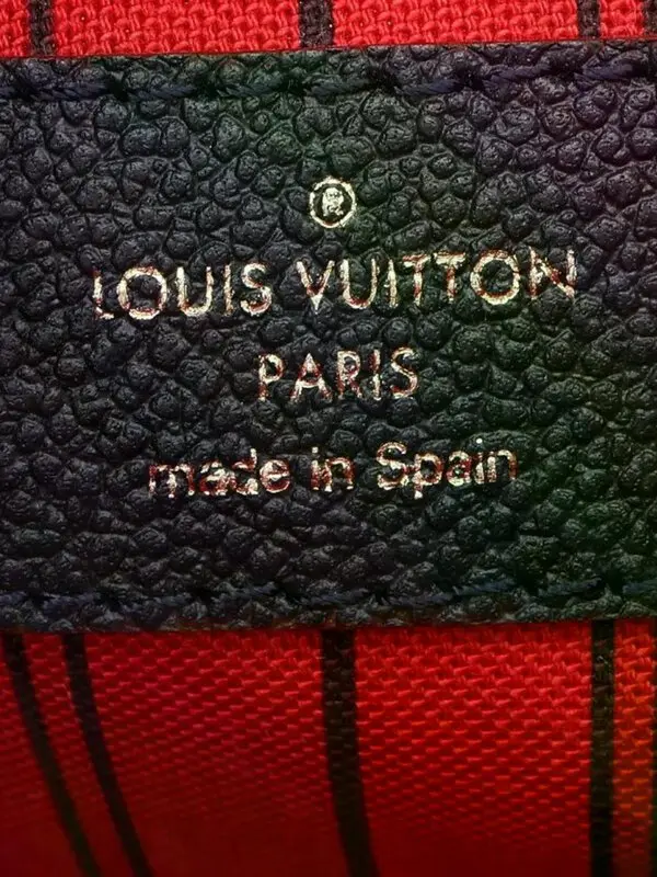 LOUIS VUITTON 2019 Monogram Empreinte Pochette Metis Satchel