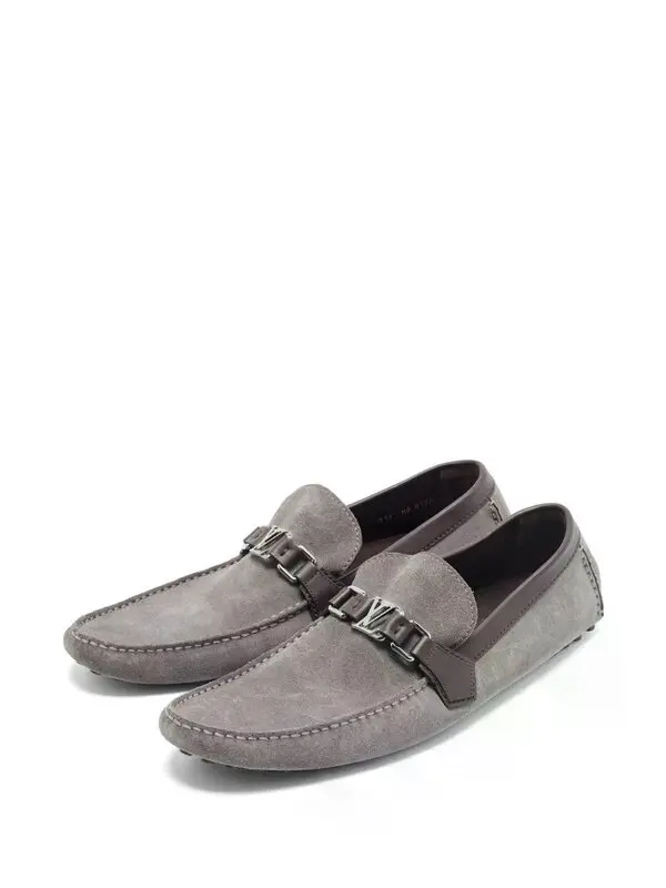 LOUIS VUITTON Suede Hockenheim Loafers With Initialen Plaque - Grey