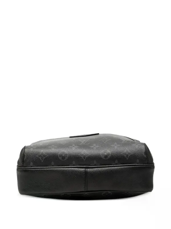 LOUIS VUITTON Monogram Taigarama Outdoor Messenger Bag - Black