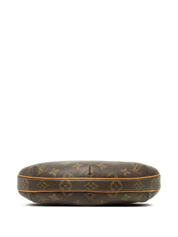 LOUIS VUITTON Monogram Croissant Pm Hobo Bag