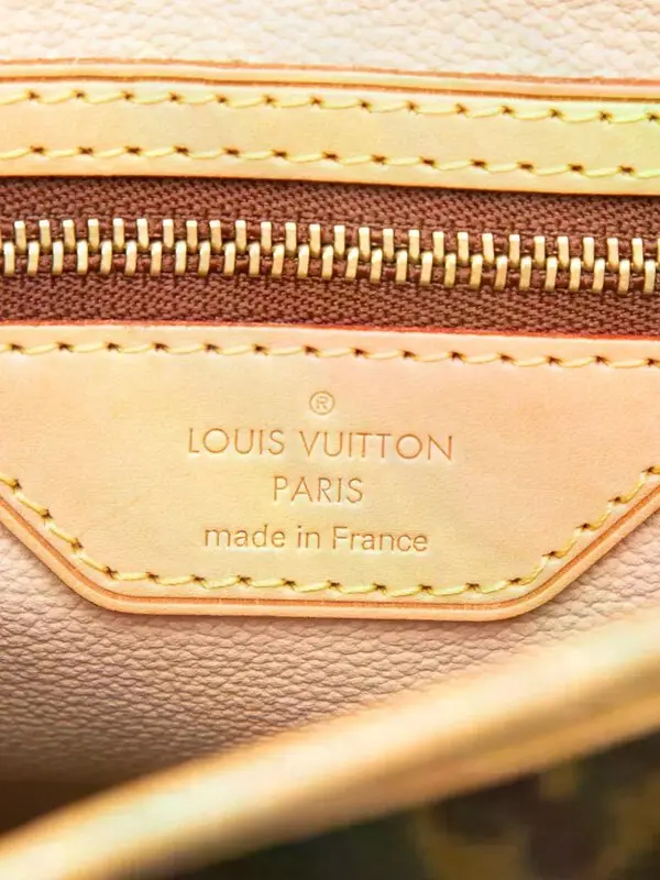 LOUIS VUITTON Monogram Gm Bucket Bag