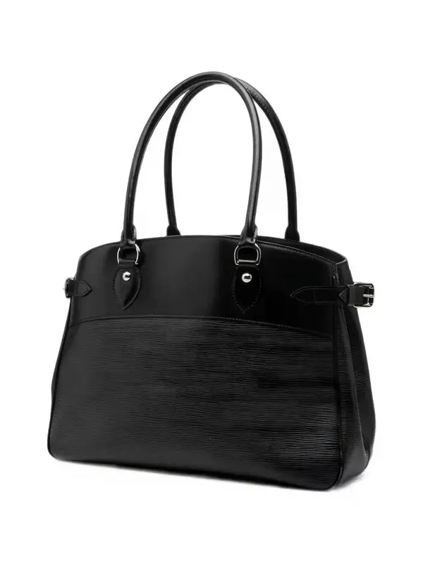 LOUIS VUITTON Epi Passy Gm Shoulder Bag - Black