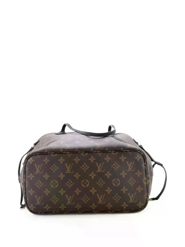 LOUIS VUITTON Neverfull Mm Monogram Canvas Tote Bag - Black