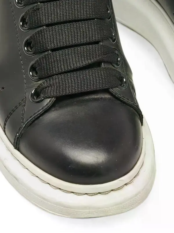 Alexander McQueen Oversized Leather Low-top Sneakers - Black