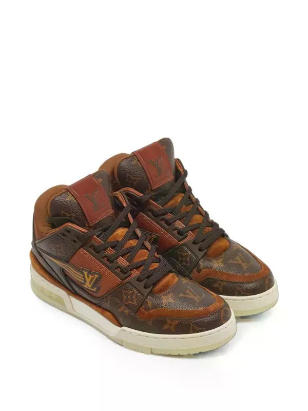 LOUIS VUITTON Monogram Trainer Sneakers - Brown
