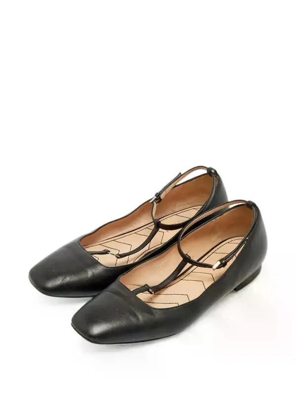 Gucci Leather T-strap Buckle Flat Pumps