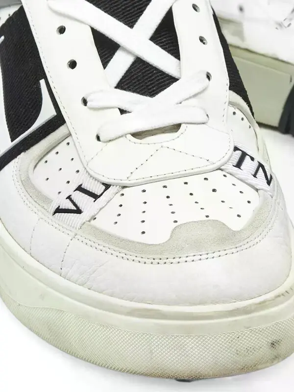 Valentino Garavani Vl7n Logo Print Leather Sneakers