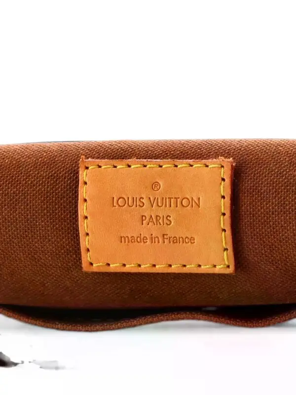 LOUIS VUITTON Monogram Canvas Pm Bosphore Messenger Bag