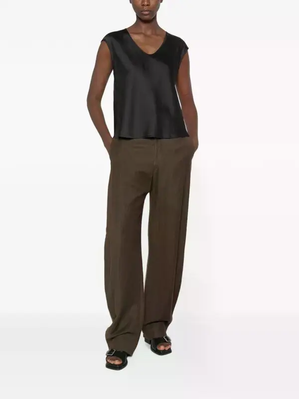 Imperial V-neck Sleeveless Blouse - Black