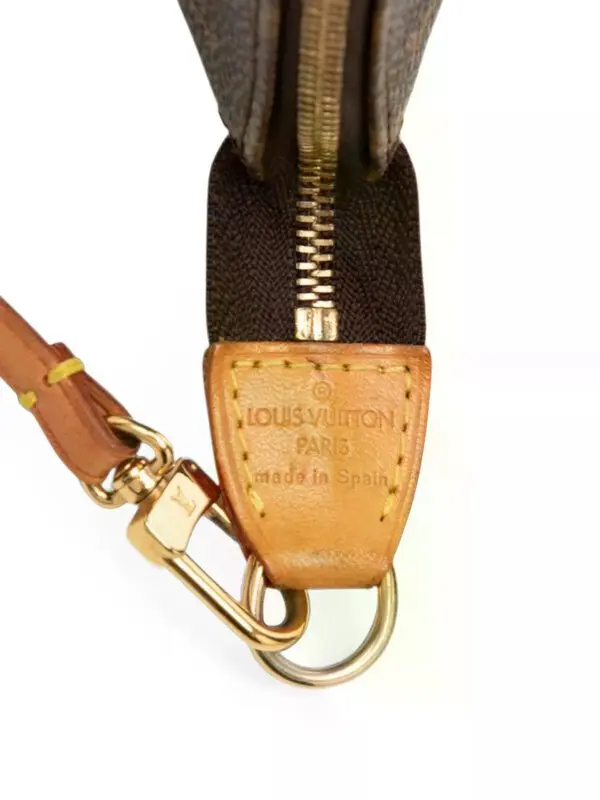 LOUIS VUITTON Monogram Pochette Accessoires Shoulder Bag - Brown