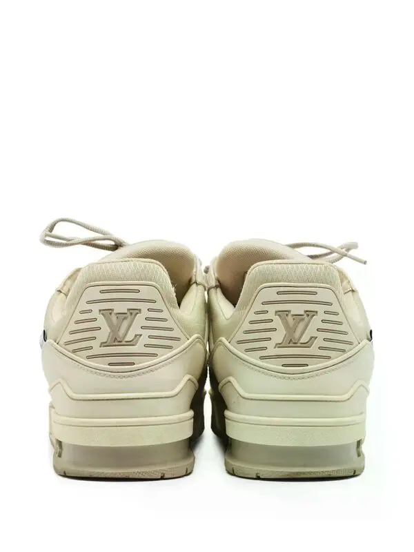 LOUIS VUITTON Trainer Sneakers - Neutrals