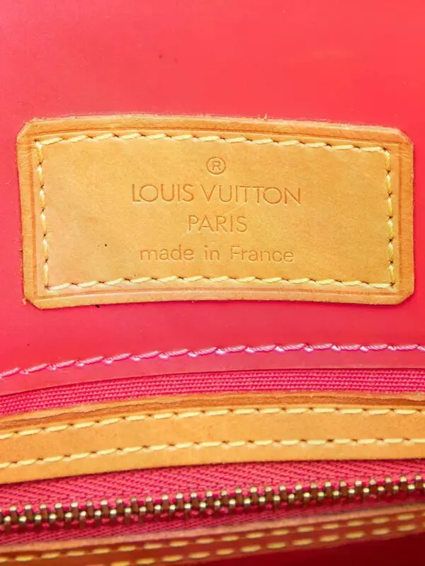 LOUIS VUITTON Monogram Vernis Reade Pm Handbag - Pink