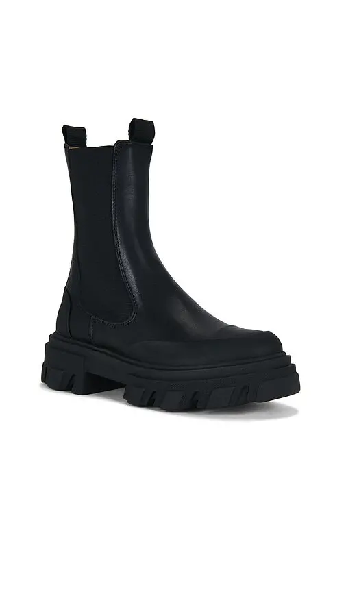 GANNI Leather Chelsea Boots