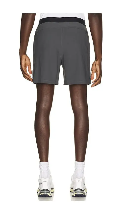 Beyond Yoga Warplite Range Lined Short In Grey