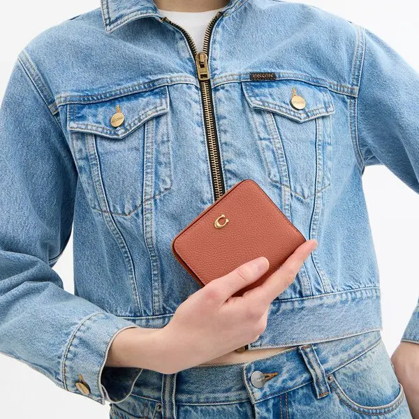 COACH OUTLET Essential Billfold Wallet