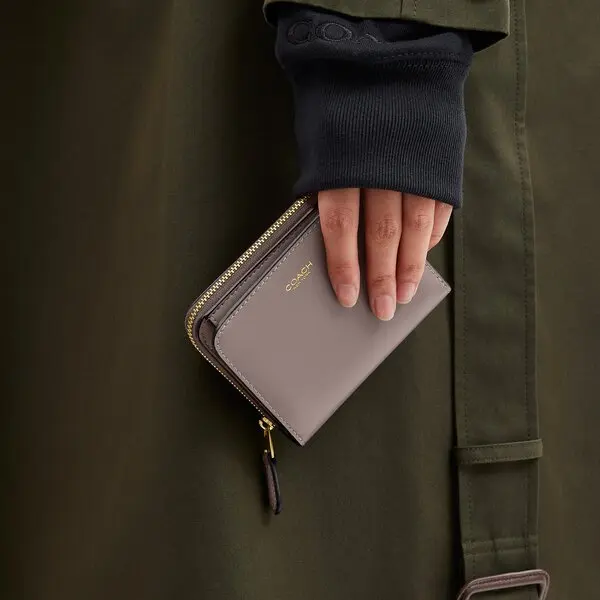 COACH OUTLET New York Billfold Wallet - Brass/ash