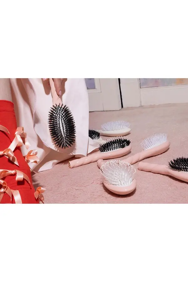 LA BONNE BROSSE Large Hair Brush - Powder Pink