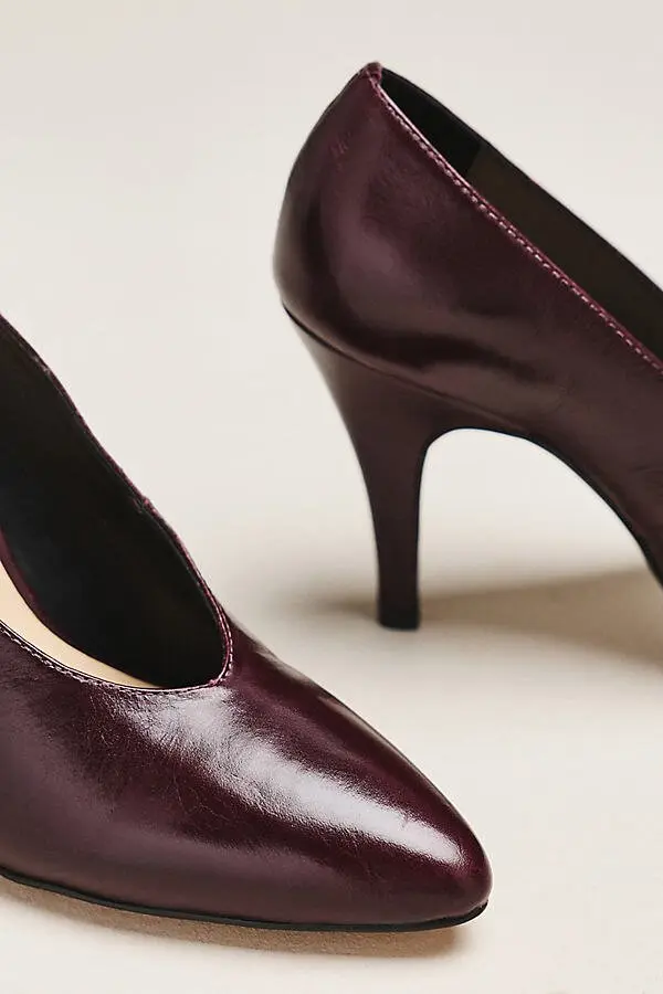 Maeve Classic Stiletto Pumps In Leather - Brown
