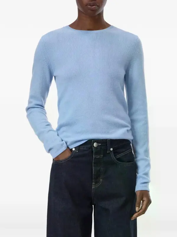 Closed Crew-neck Long-sleeve Sweater