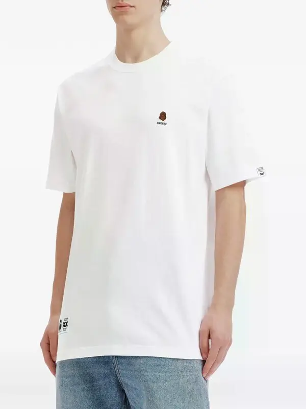 FINGERCROXX Logo-embroidered Patch-detail T-shirt - White