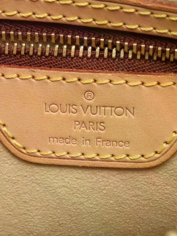 LOUIS VUITTON 2002 Monogram Looping Mm Shoulder Bag
