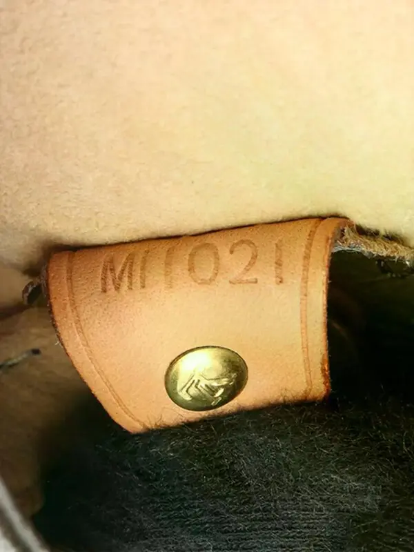 LOUIS VUITTON Monogram Looping Gm Shoulder Bag