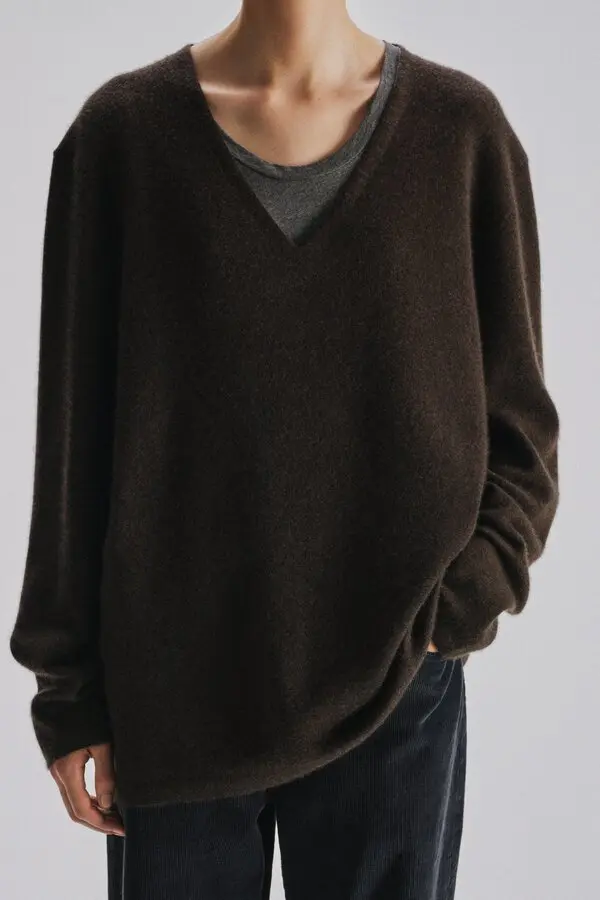 THE ROW Long Sleeve Cashmere V-neck Sweater - Brown Melange