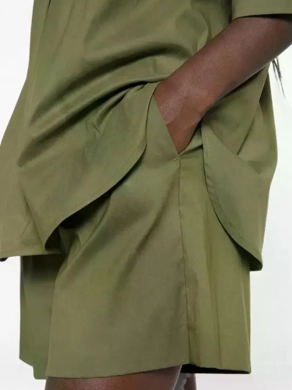 I BLUES Pleated Detail Tailored Shorts