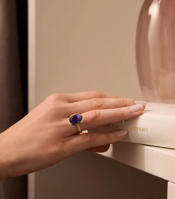 BOODLES Yellow Diamond And Tanzanite Oval Ring