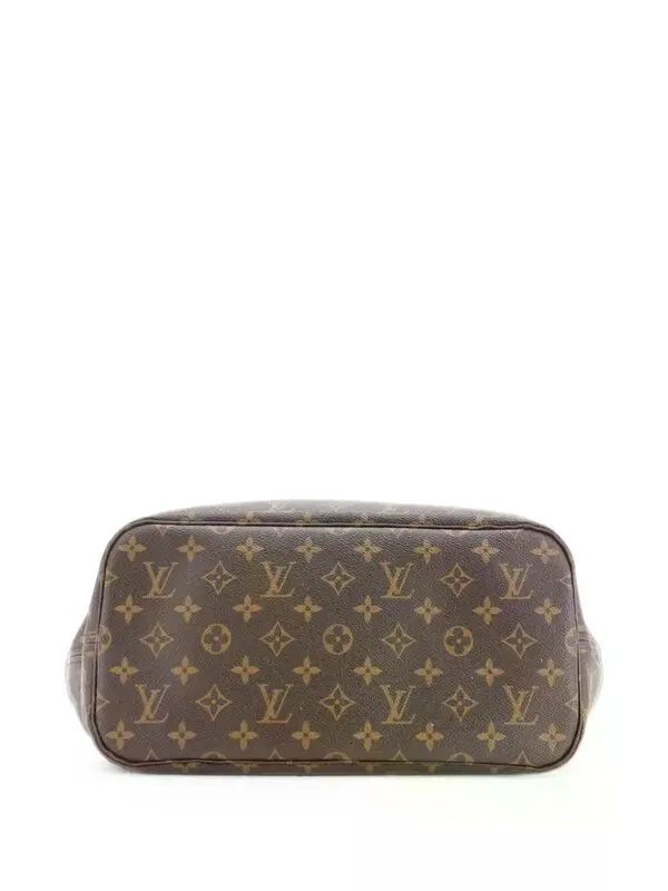 LOUIS VUITTON Monogram Canvas Mm Tote Bag - Brown