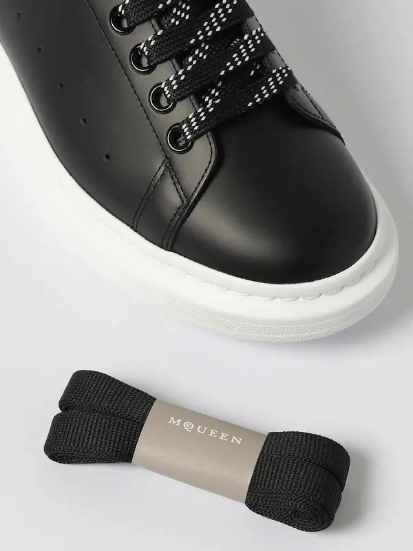 Alexander McQueen Oversized Sneaker - Black